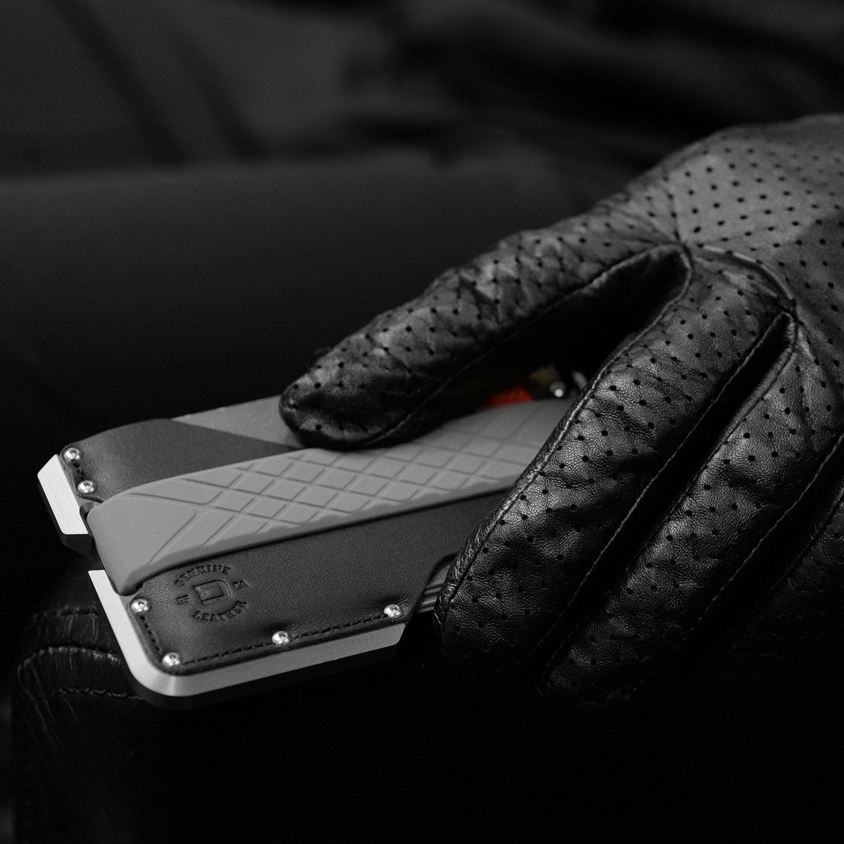 D01 DAPPER™ WALLET - SPECIAL EDITION - BATWING GREY - Dango Products