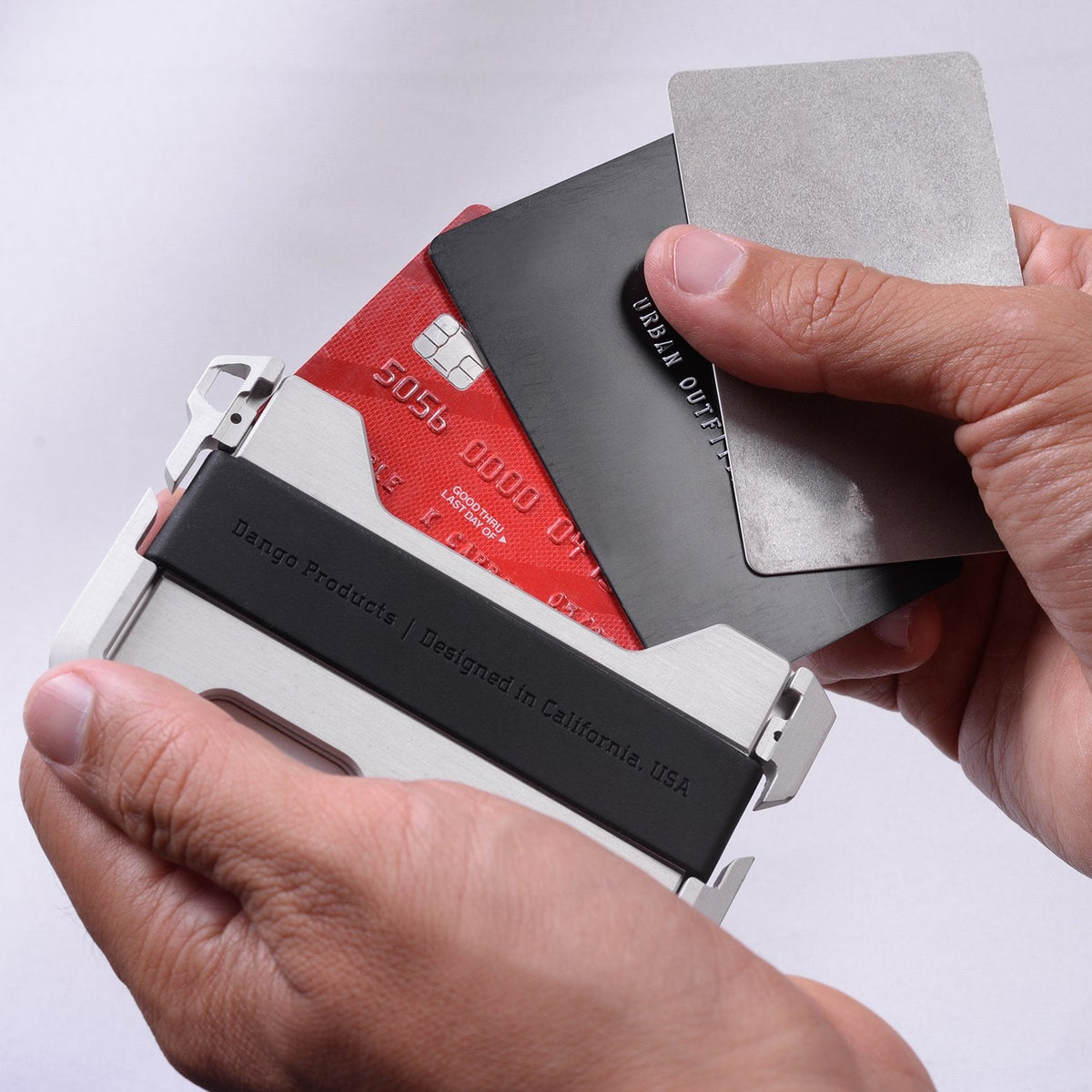 D01 DAPPER™ WALLET - Dango Products